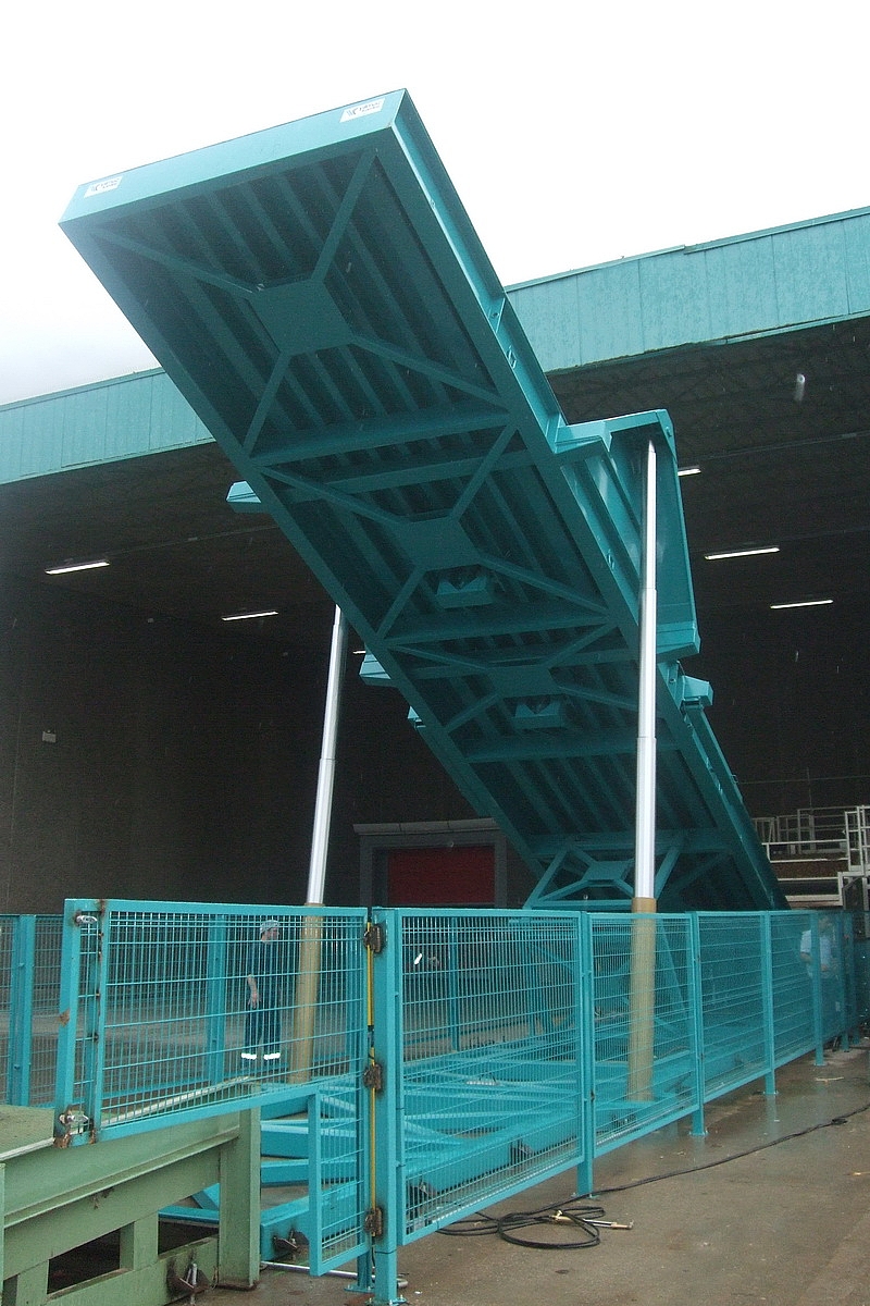 16m On-Ground Discharge Platform | Yılmaz Kardeş Unloading Platform